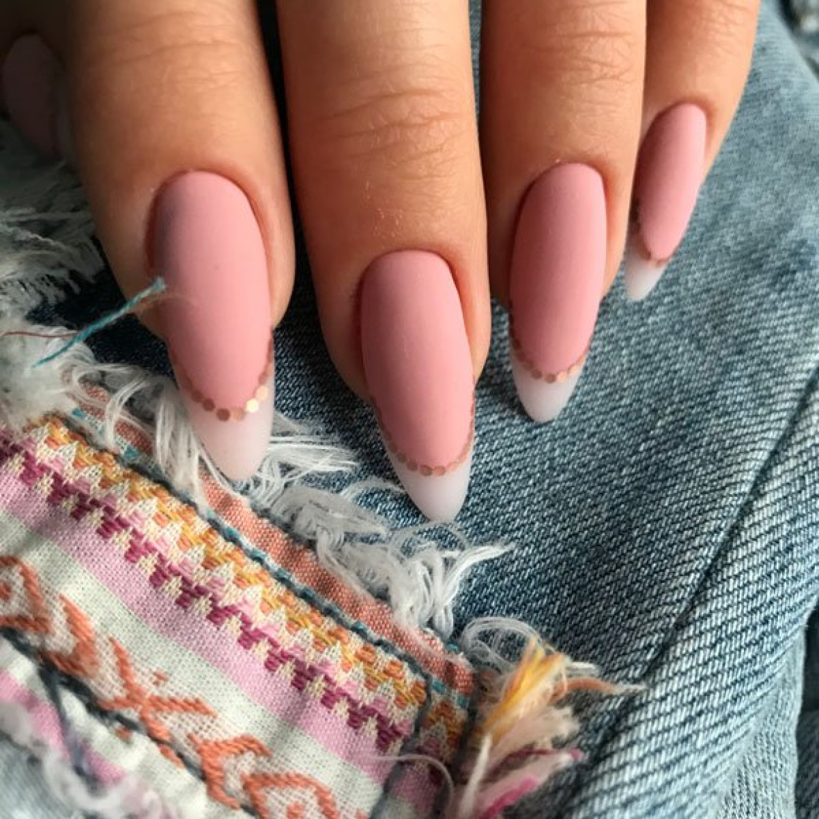 INDIGO Porcelain Doll Gel Polish by Natalia Siwiec 7 ml | BeautyX.ee